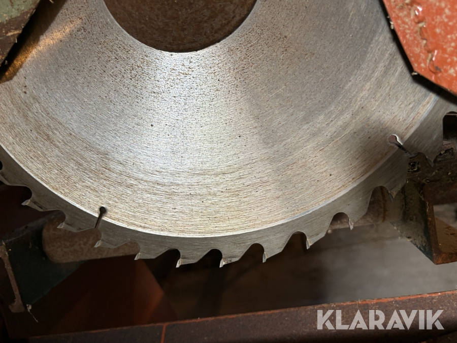 Längdkap med rullbord, Örebro, Klaravik auktioner