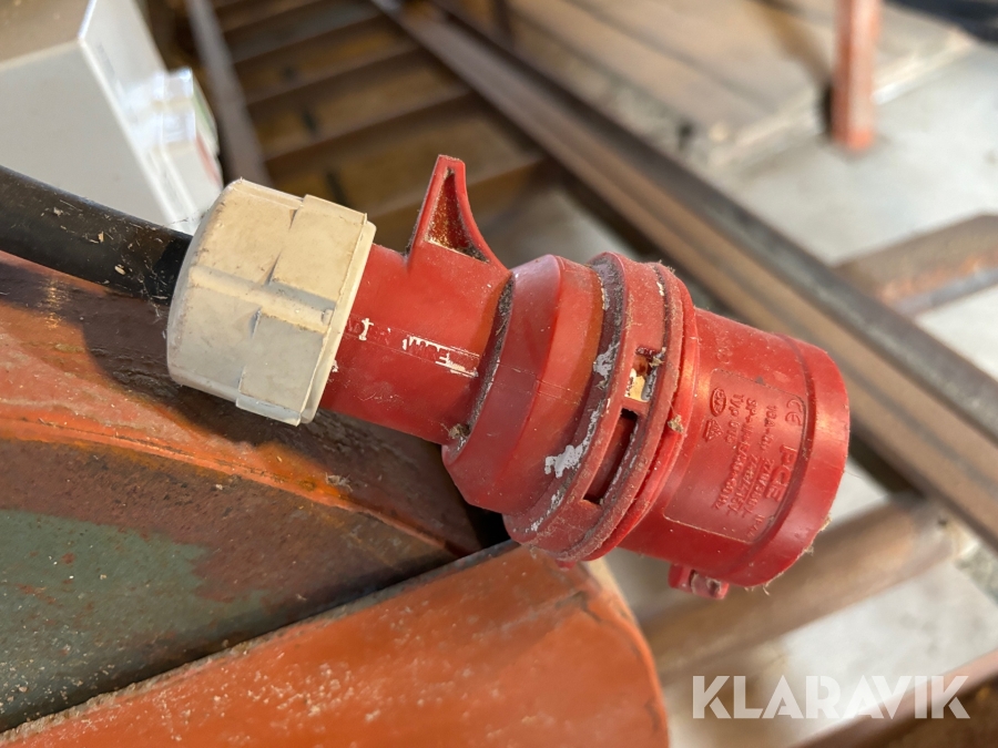 Längdkap med rullbord, Örebro, Klaravik auktioner