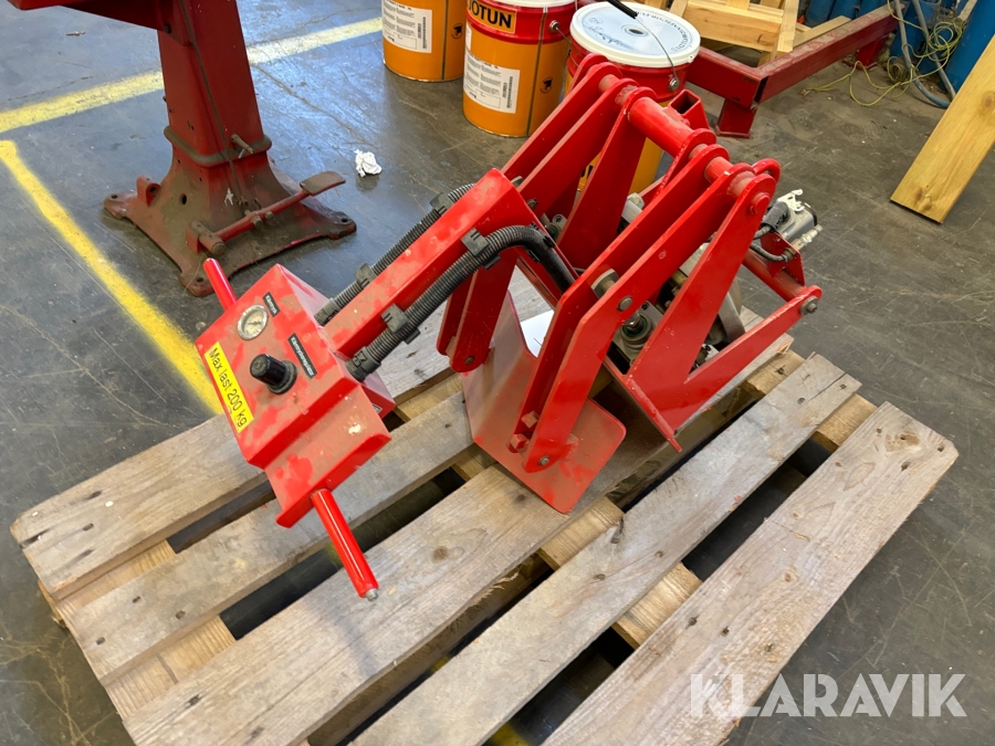 Lyftok för mattrullar PMH P-200, Nässjö, Klaravik auktioner