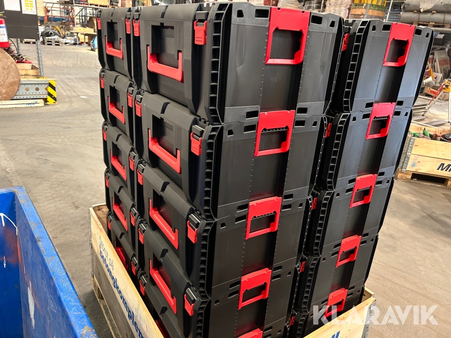 Tomma byggmaskinslådor Milwaukee, Göteborg, Klaravik auktion