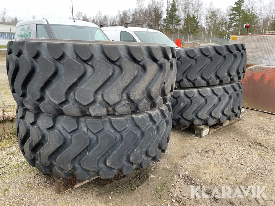 Klaravik Auktioner | Däck till lastmaskin utan fälg Michelin 20.5R25 4st