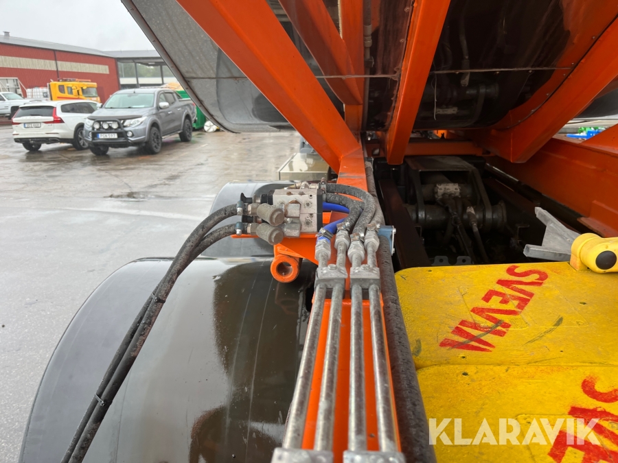 Högtippsbalja på lastväxlarram CMT, Linköping, Klaravik aukt