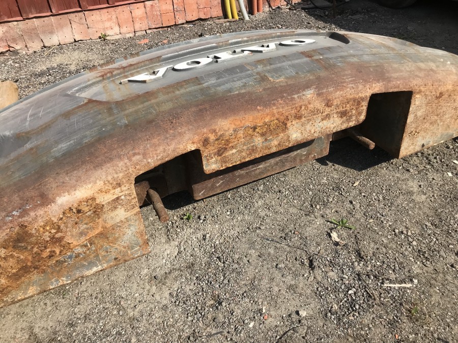 Klaravik Auktioner | Motvikt till Volvo