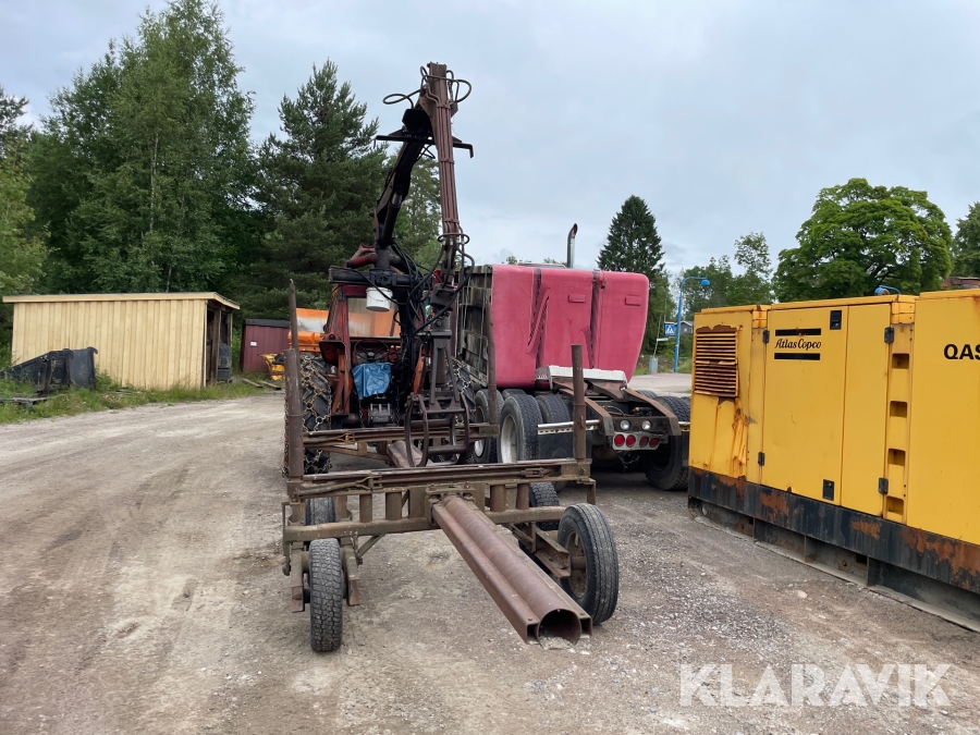 Traktor med Timmervagn Massey Ferguson 165, Eda, Klaravik au