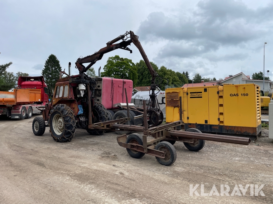 Traktor med Timmervagn Massey Ferguson 165, Eda, Klaravik au