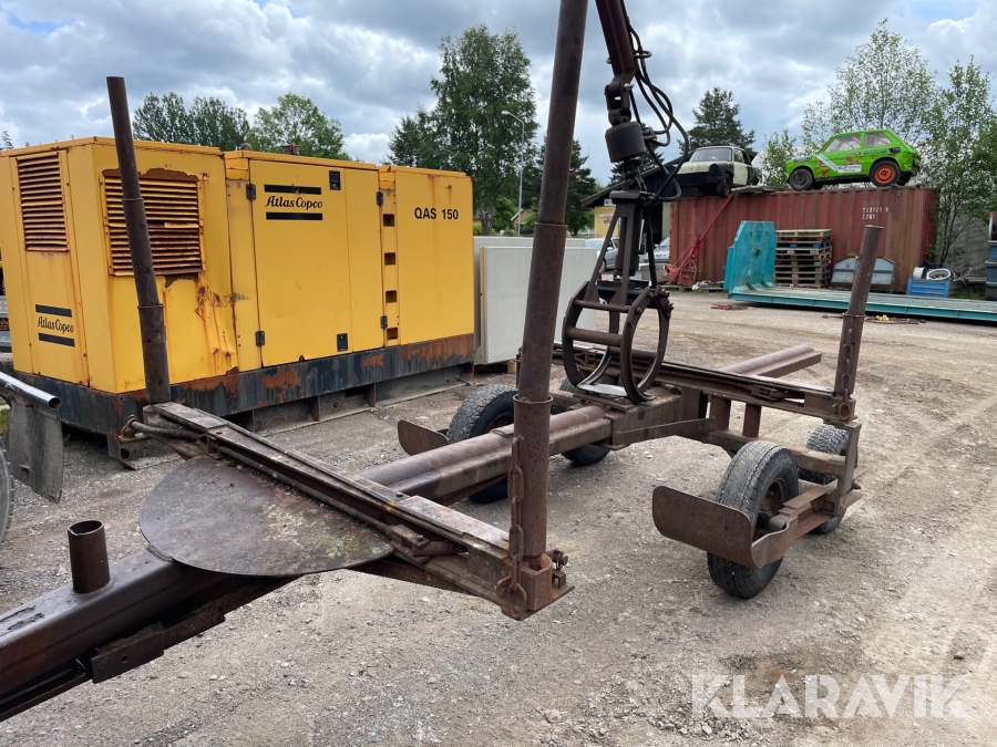 Traktor med Timmervagn Massey Ferguson 165, Eda, Klaravik au