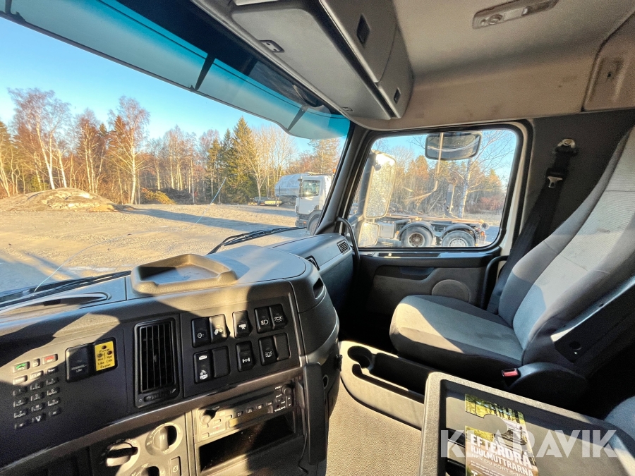 Lastväxlare Volvo FM9 4X2, Norrtälje, Klaravik auktioner