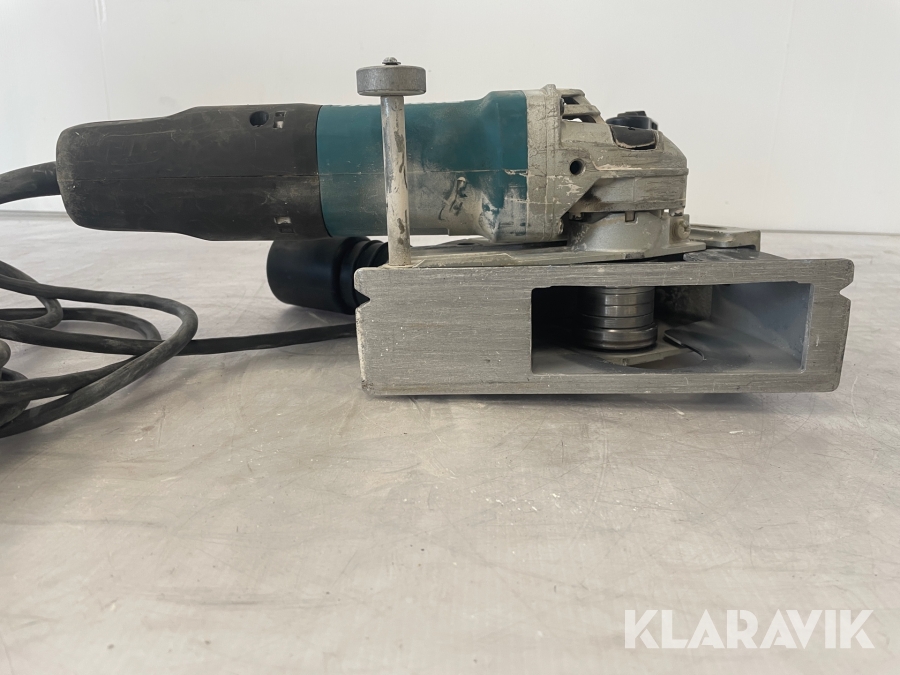 Spårfräs Makita SG1251J, Svalöv, Klaravik auktioner
