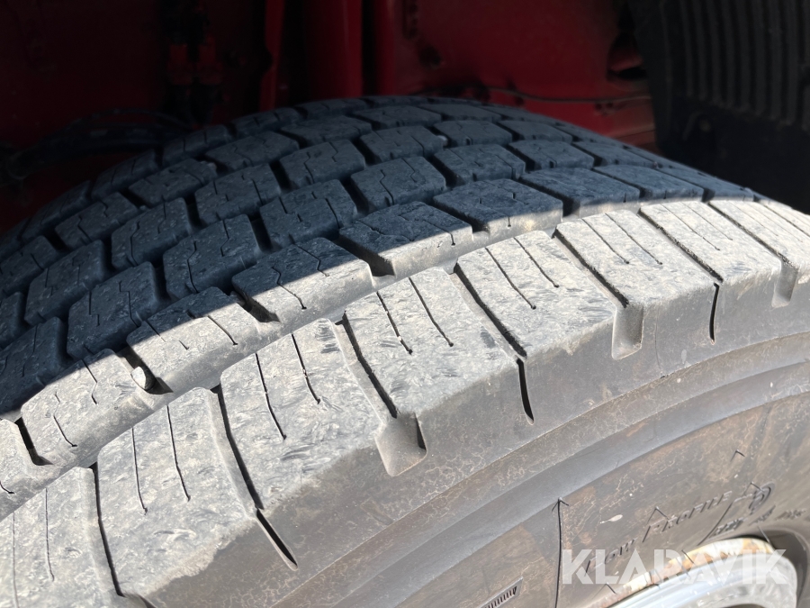 Kranbil Volvo FH 8*2, Finspång, Klaravik auktioner