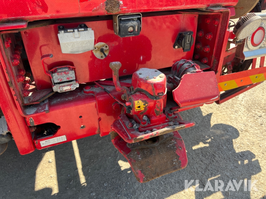 Kranbil Volvo FH 8*2, Finspång, Klaravik auktioner