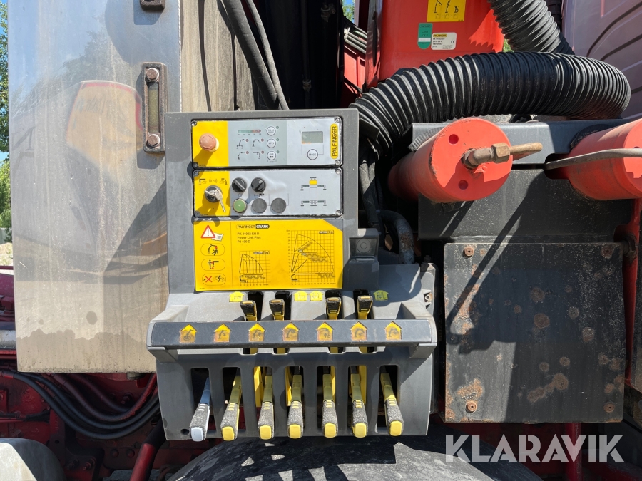 Kranbil Volvo FH 8*2, Finspång, Klaravik auktioner