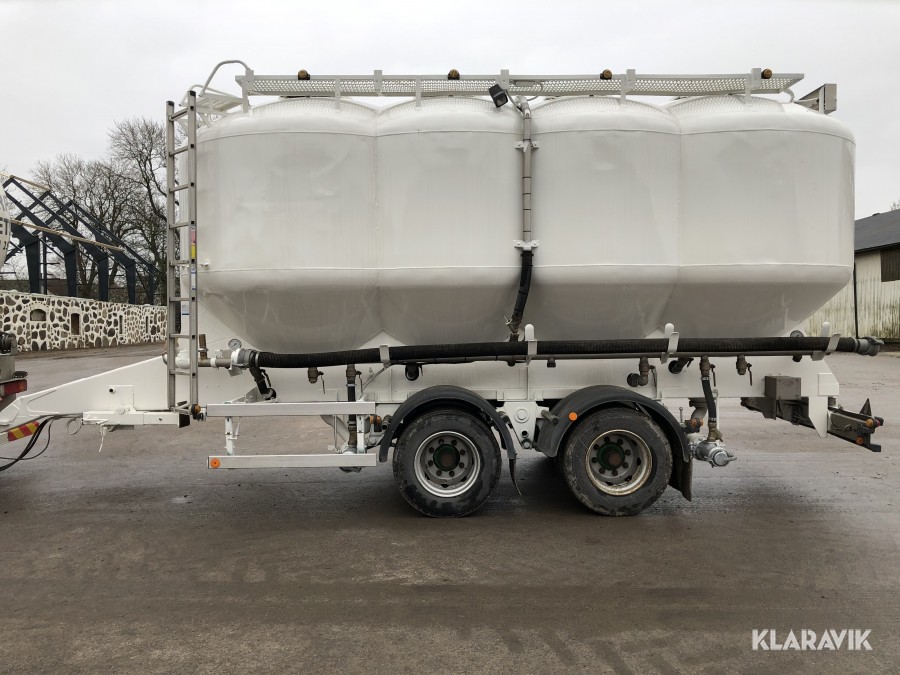 Bulkbil Volvo FH12 6X2 med släp