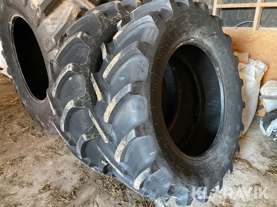 Klaravik Auktioner | Däck Firestone Performer 85 420/85 R34 2st