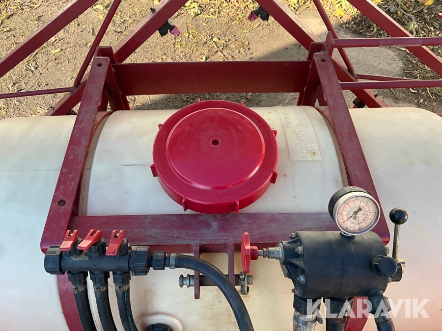 Spruta Hardi 600 BL 300-8, Båstad, Klaravik auktioner