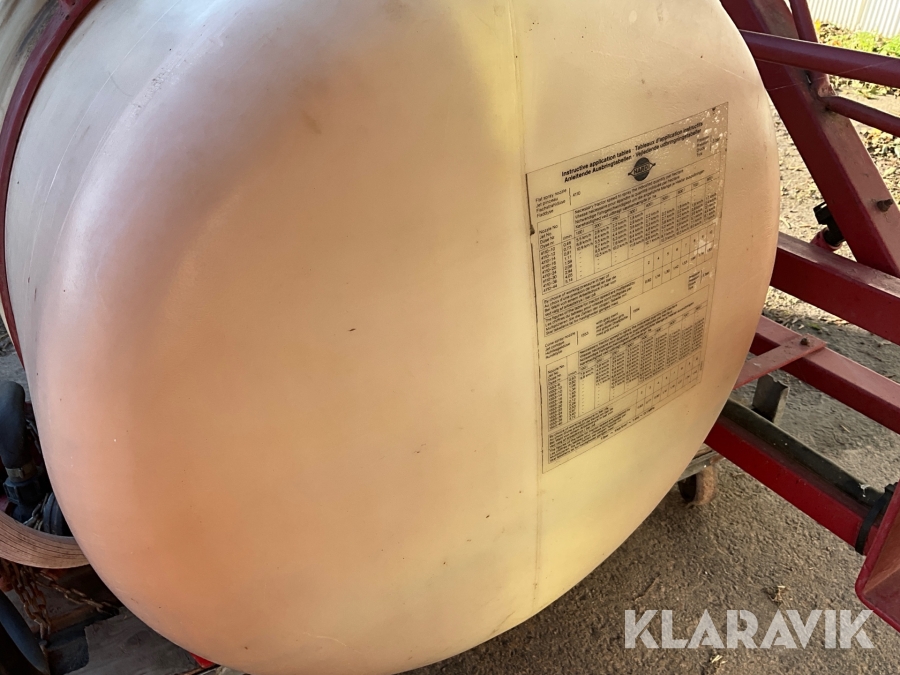 Spruta Hardi 600 BL 300-8, Båstad, Klaravik auktioner