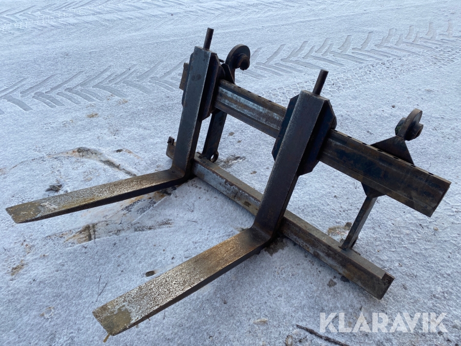 Gafflar, Sala, Klaravik auktioner