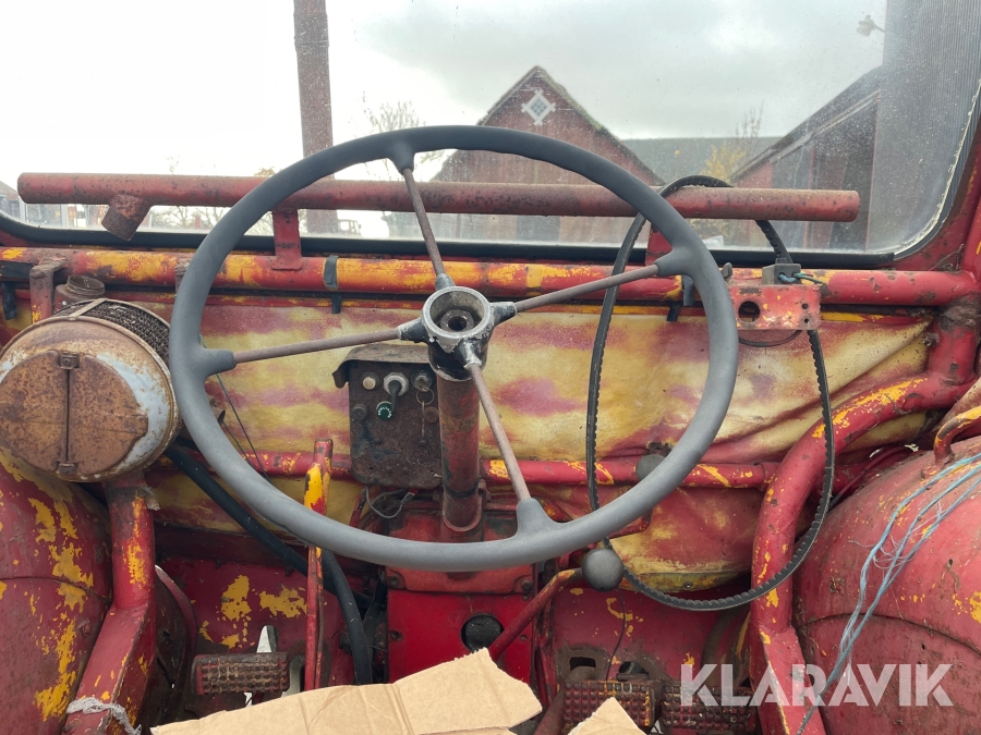 Traktor Bolinder-M Volvo 470, Lidköping, Klaravik auktioner