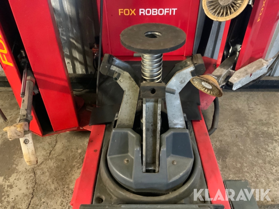 Däckomläggningsmaskin Mondolfo Ferro Fox Robofit, Vetlanda,