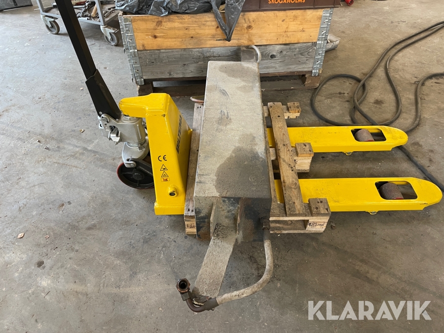 Extratank till Valmet 6000 serie, Hultsfred, Klaravik auktio