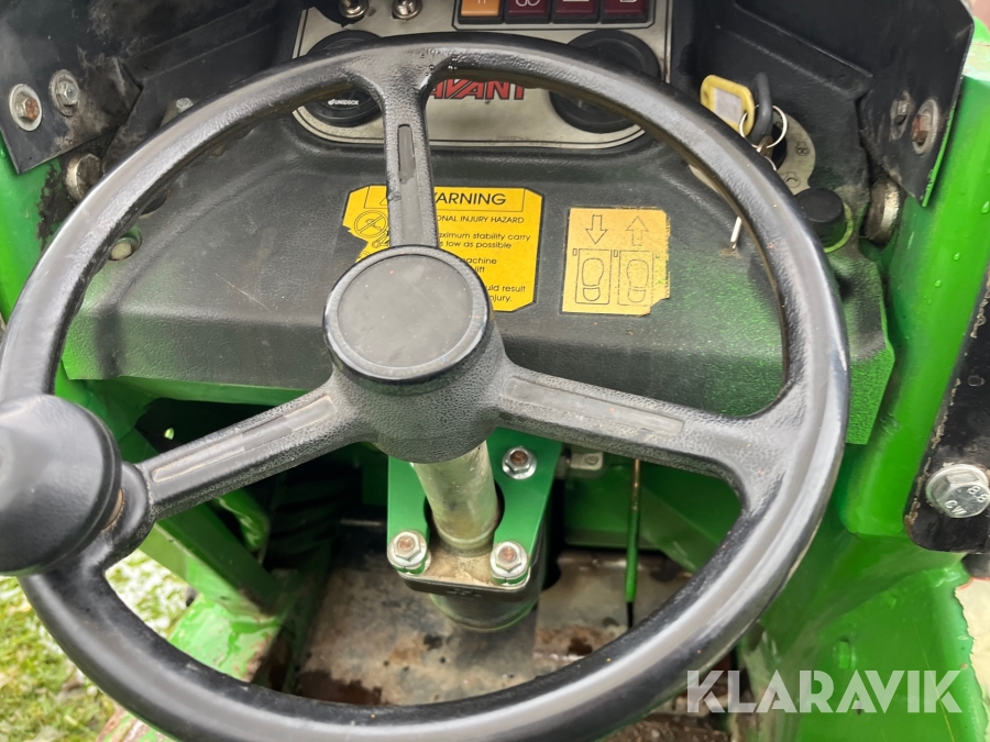 Redskapsbärare Avant M528+ELTX, Norrtälje, Klaravik auktione