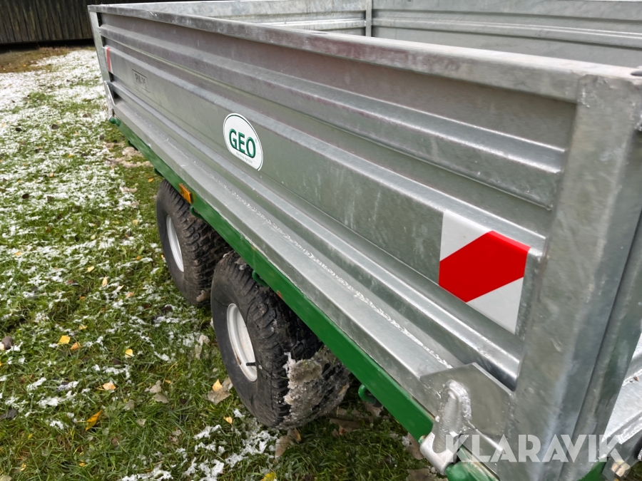 Redskapsbärare Avant M528+ELTX, Norrtälje, Klaravik auktione