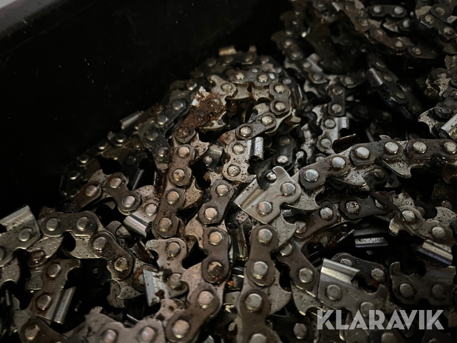 Kedjor och svärd, Sandviken, Klaravik auktioner