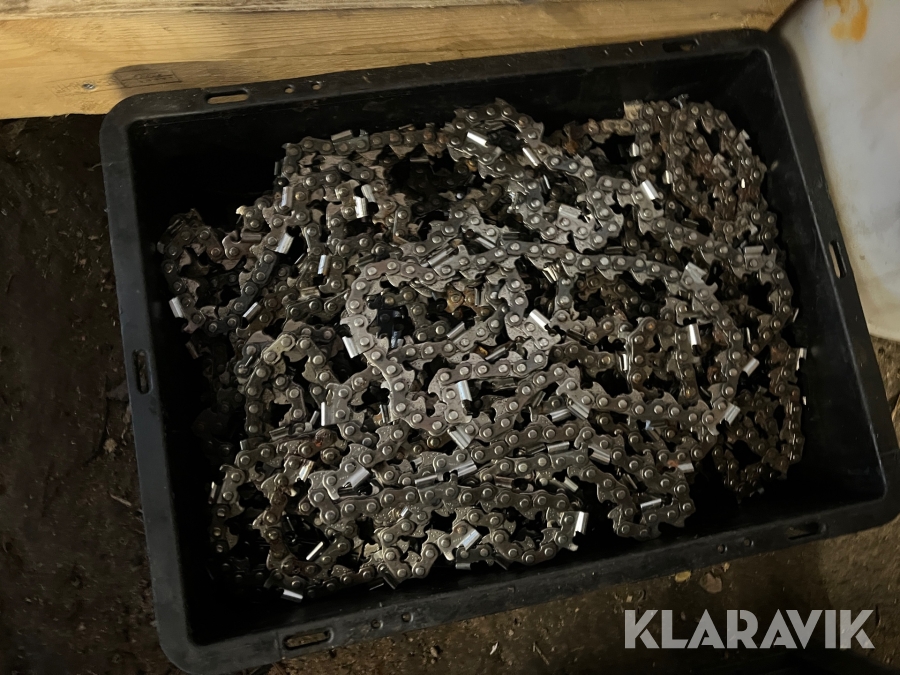 Kedjor och svärd, Sandviken, Klaravik auktioner