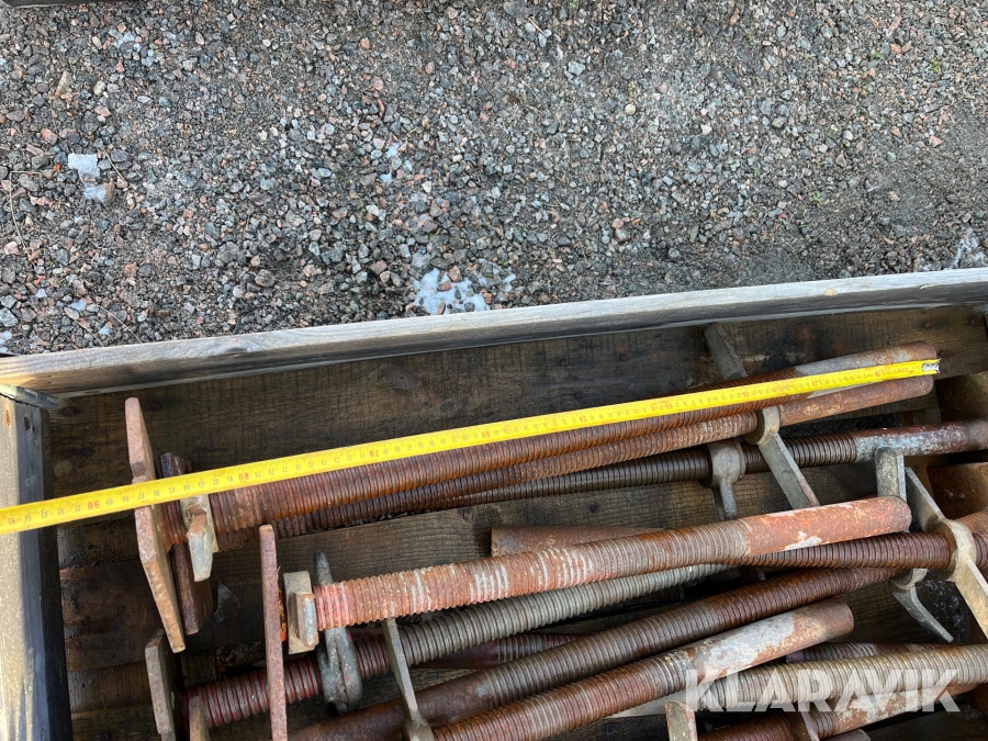 Hakifötter, Falköping, Klaravik auktioner