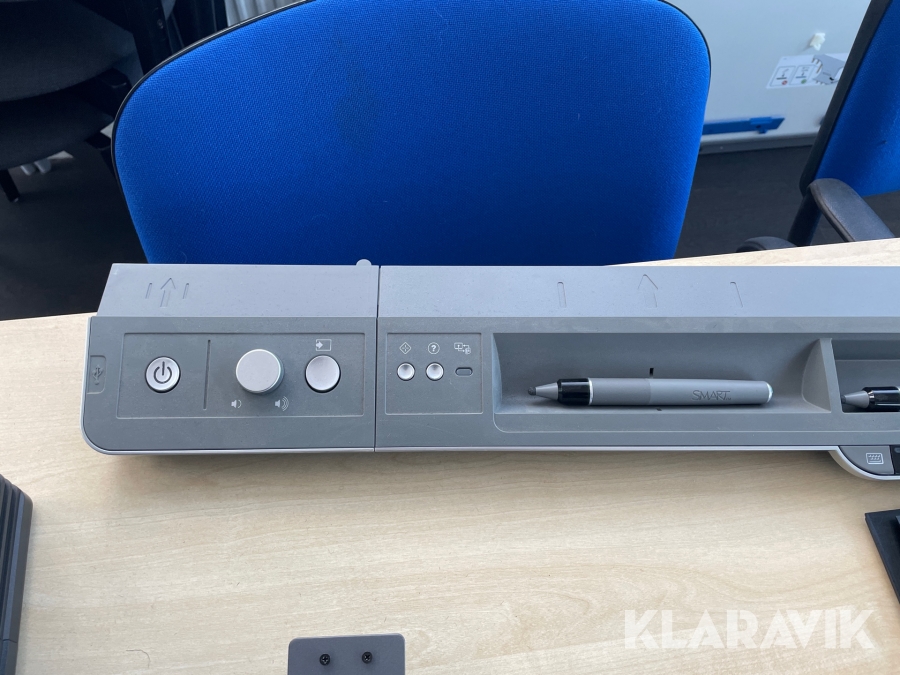 Klaravik Auktioner | Projektor Smart UX80 komplett