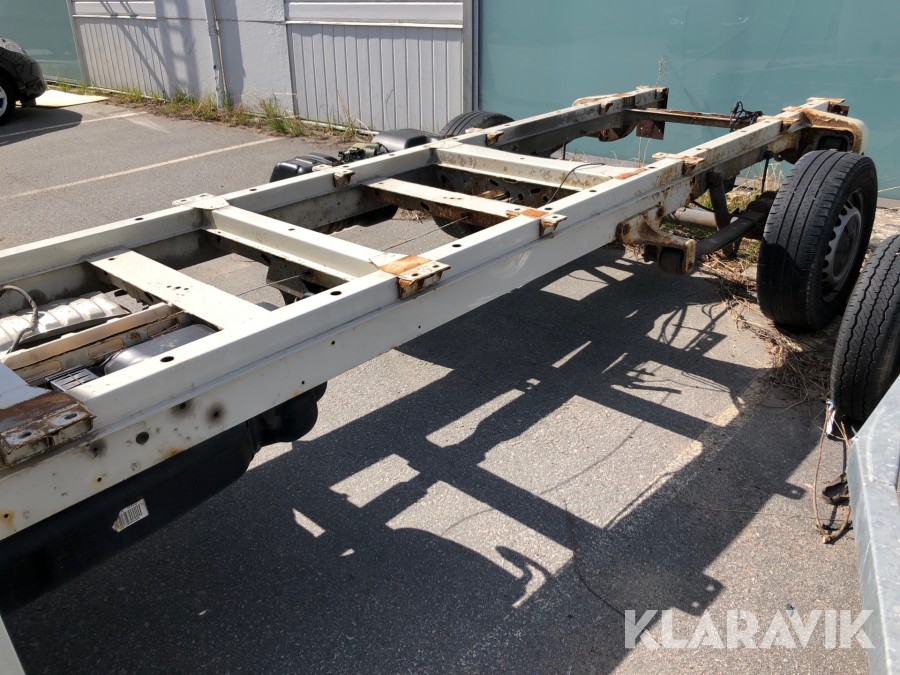 Klaravik Auktioner | Lätt lastbil Volkswagen Crafter chassi