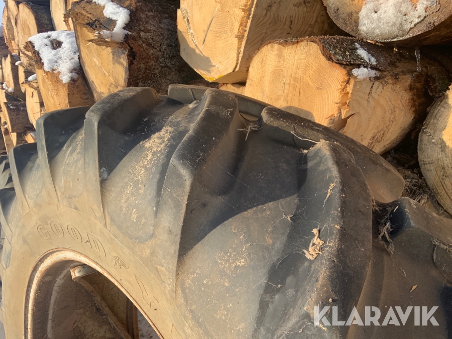 Dubbelmontage Goodyear 16.9-38, Gnesta, Klaravik auktioner