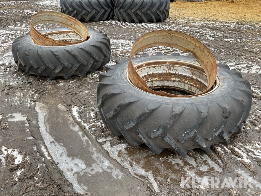 Dubbelmontage Michelin 18.4-38, Falköping, Klaravik auktione