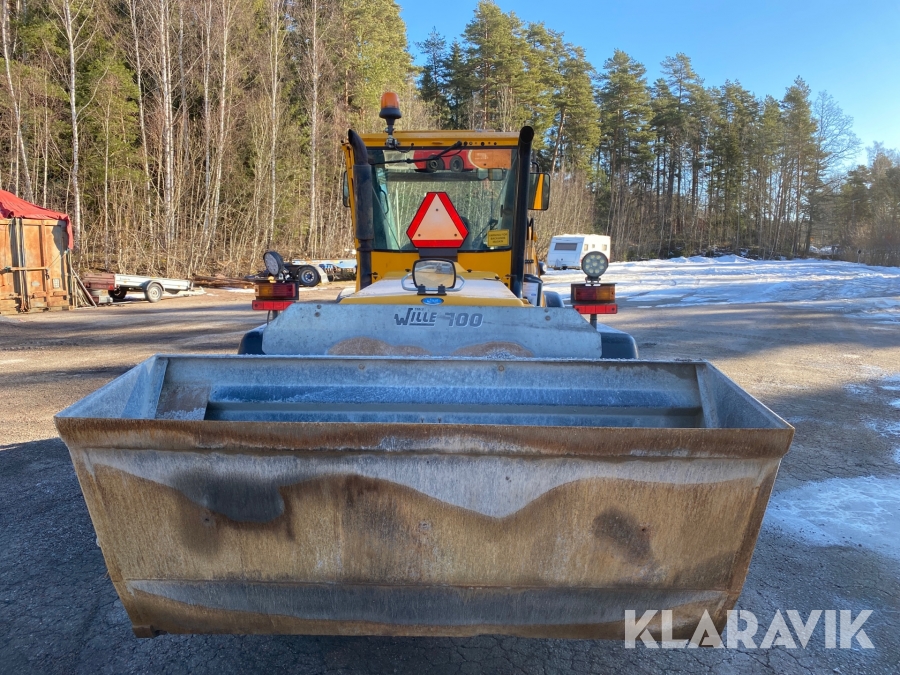 Redskapsbärare Wille 855C, Linköping, Klaravik auktioner