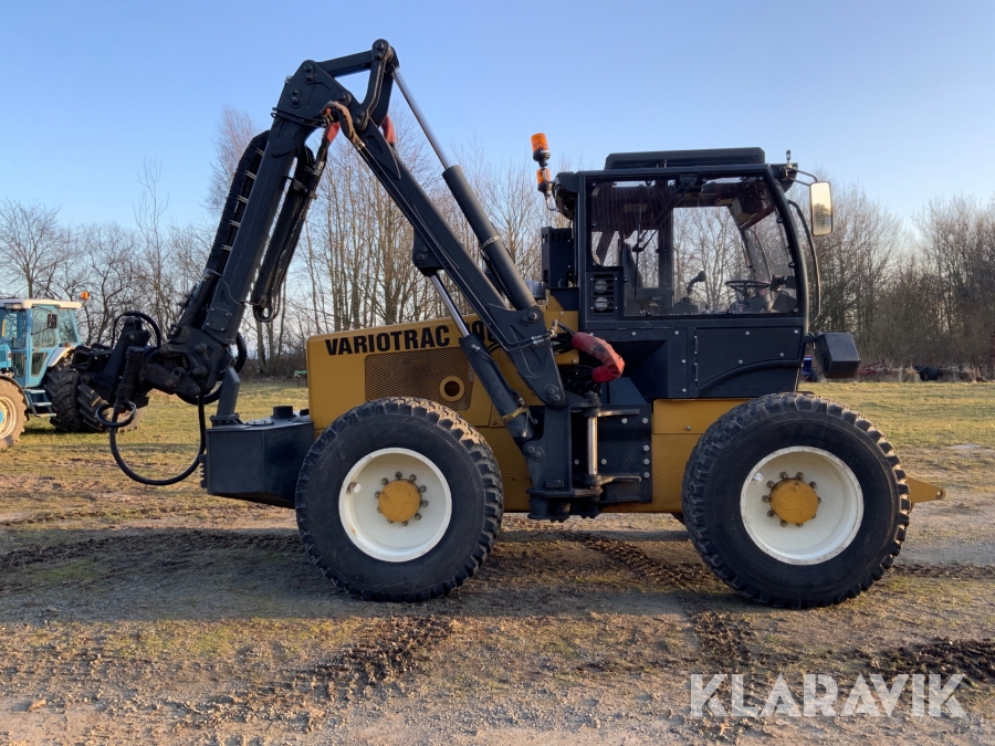 Redskapsbärare Variotrac 300 R med sidomonterad kran