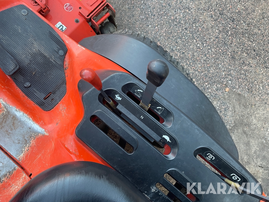 Klaravik Auktioner | Gräsklippare Kubota F2880