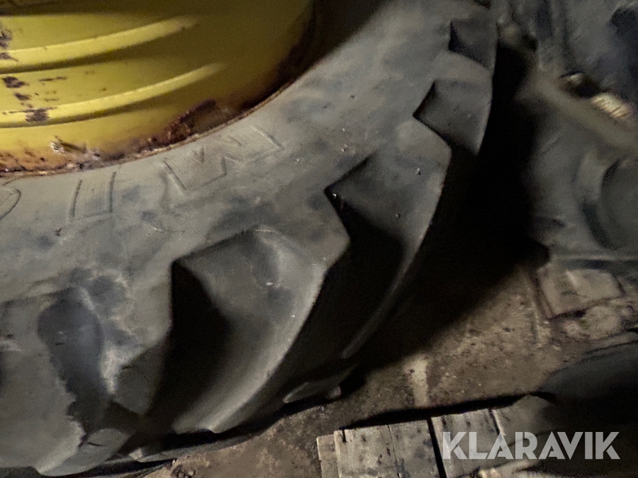 Dubbelmontage Michelin XM108, Halmstad, Klaravik auktioner