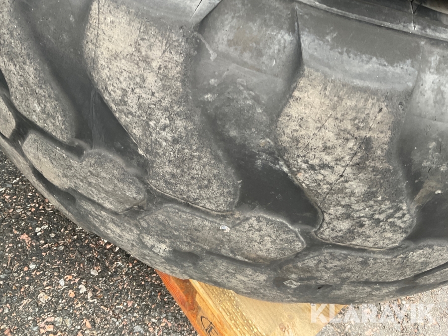 Entreprenaddäck Mitas Em-01, Luleå, Klaravik auktioner