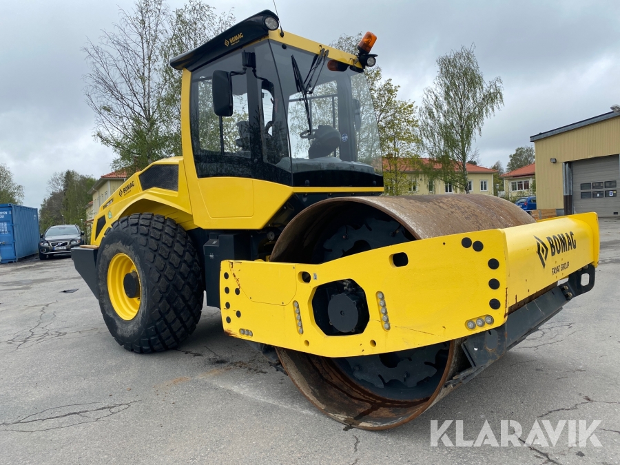Vält Bomag BW211D-5
