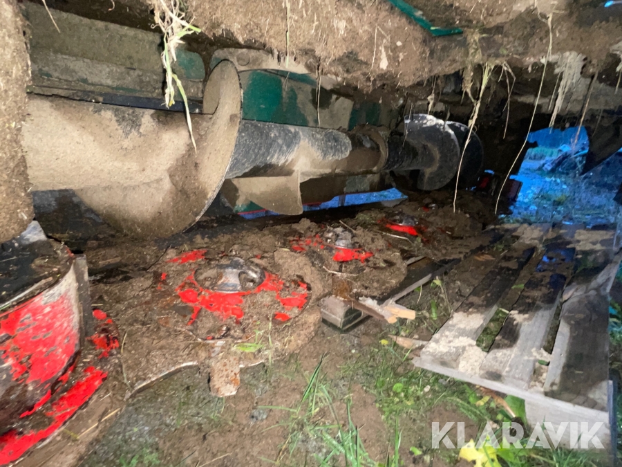 Butterfly Kverneland 2832 FS och 5087 MC, Falun, Klaravik au