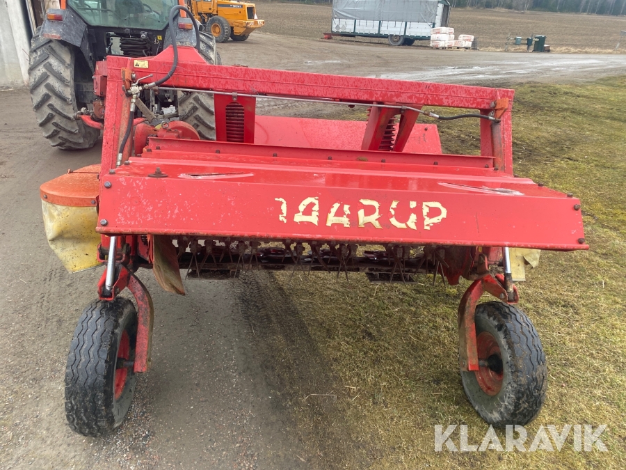 Slotter Taarup 336, Sala, Klaravik auktioner