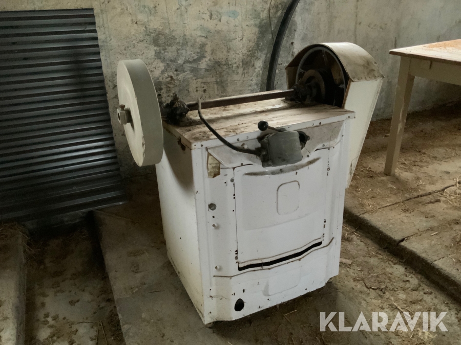 Slipsten, Mariestad, Klaravik auktioner