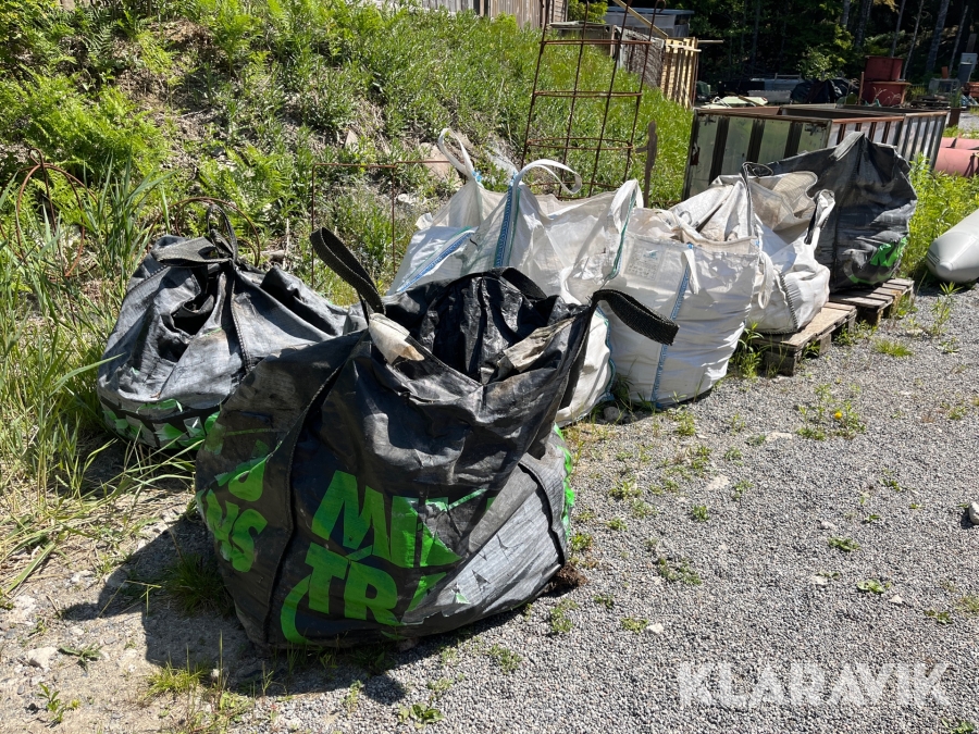 Diverse kattskallar, gatusten,, Haninge, Klaravik auktioner