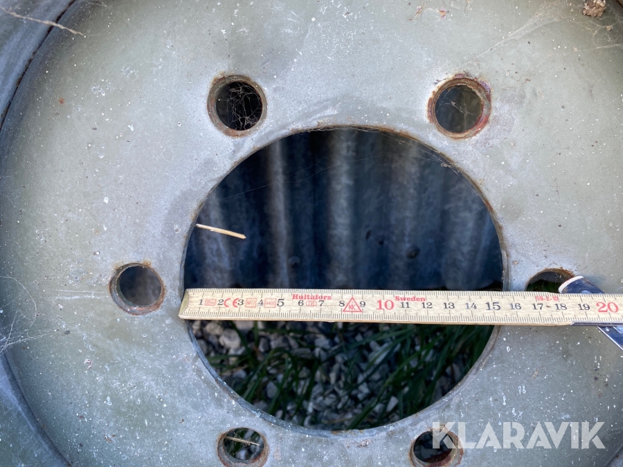 Hjul med nav Trelleborg 11.00-16, Gotland, Klaravik auktione