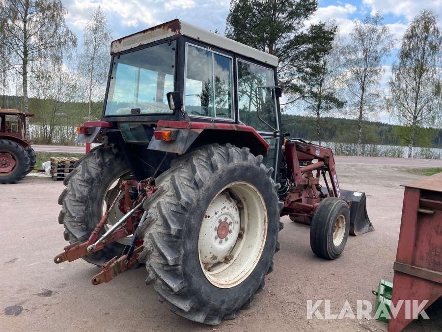 Traktor International 784, Arvika, Klaravik auktioner