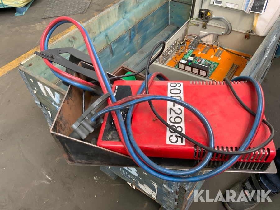 Batteriladdare, Skövde, Klaravik auktioner