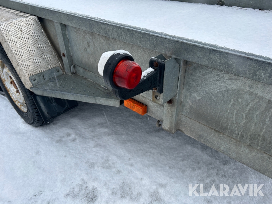 Personbilssläp Lindanvagnen 2000 B, Tierp, Klaravik auktione