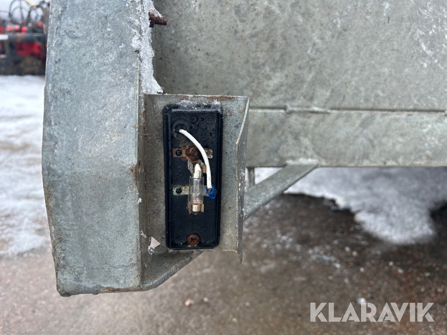 Personbilssläp Lindanvagnen 2000 B, Tierp, Klaravik auktione