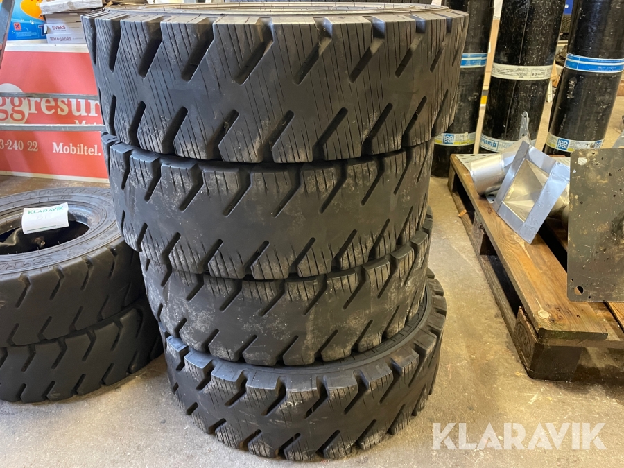Truckdäck Michelin 7.00R12, Västervik, Klaravik auktioner