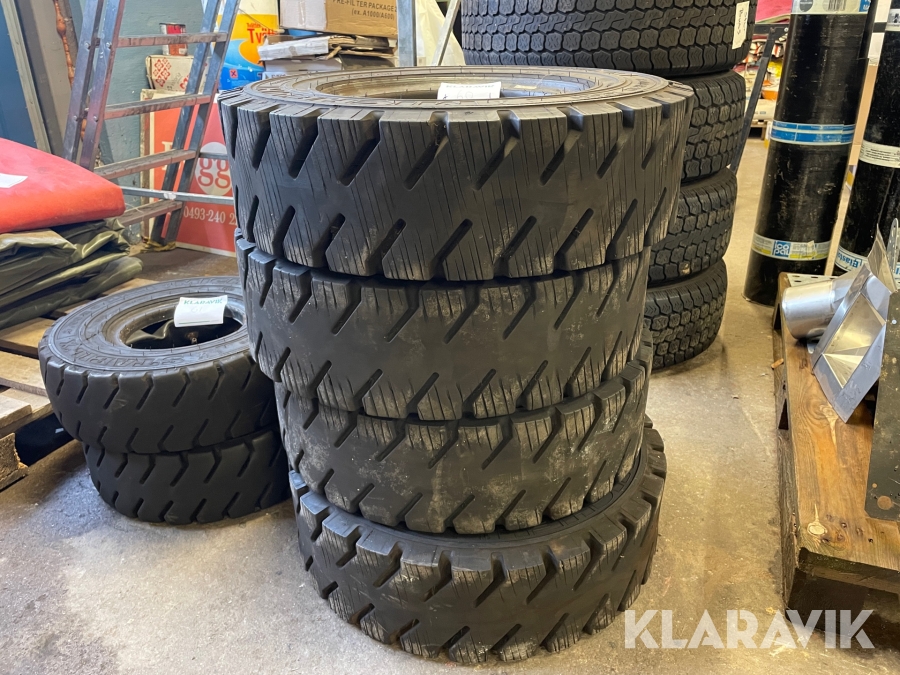 Truckdäck Michelin 7.00R12, Västervik, Klaravik auktioner