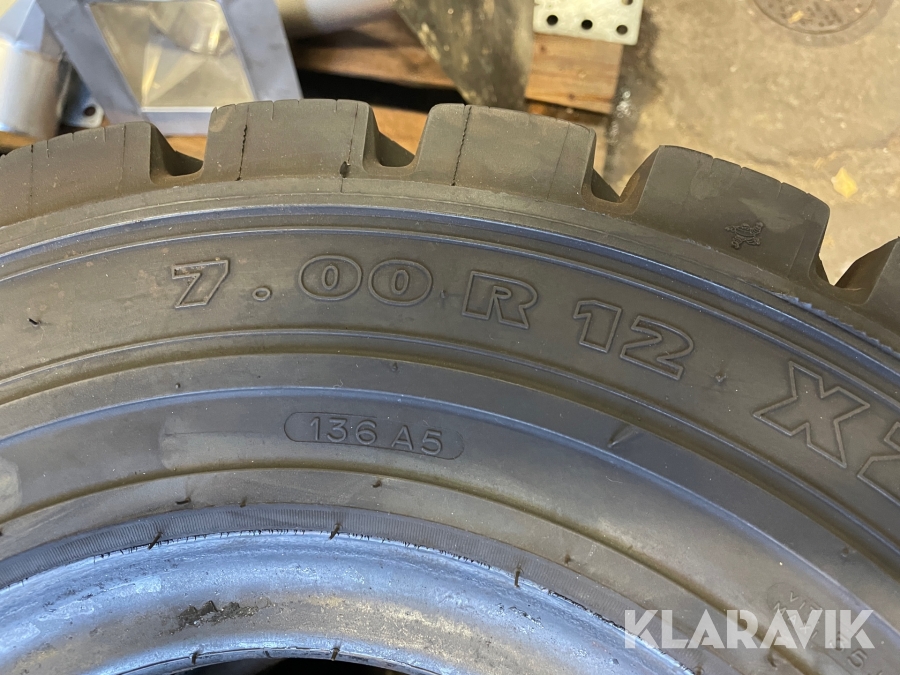 Truckdäck Michelin 7.00R12, Västervik, Klaravik auktioner